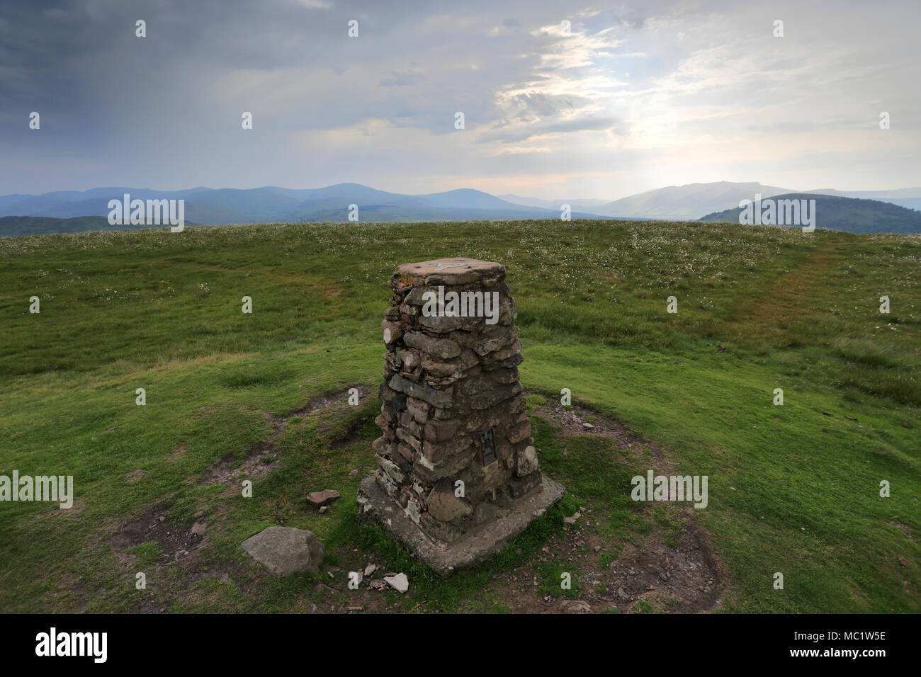 Little mell fell summit hi-res stock photography and images - Alamy
