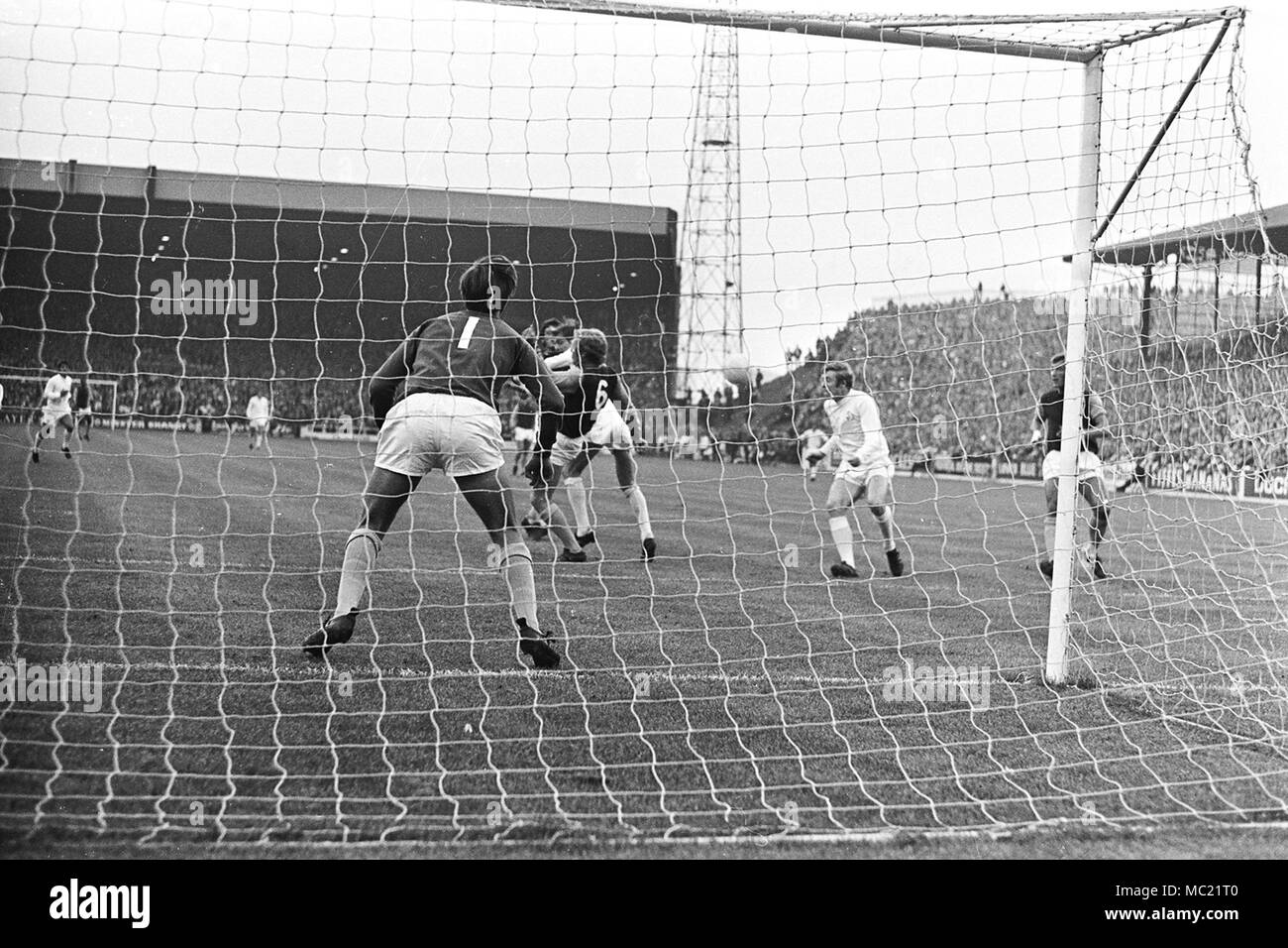 Leeds v Chelsea Sept 1970 Stock Photo - Alamy