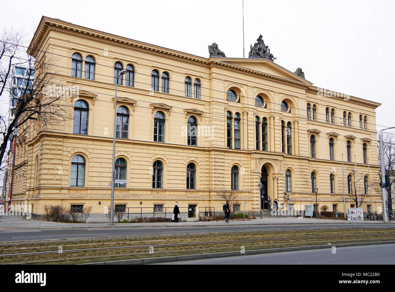 Historicist rundbogenstil hi-res stock photography and images - Alamy