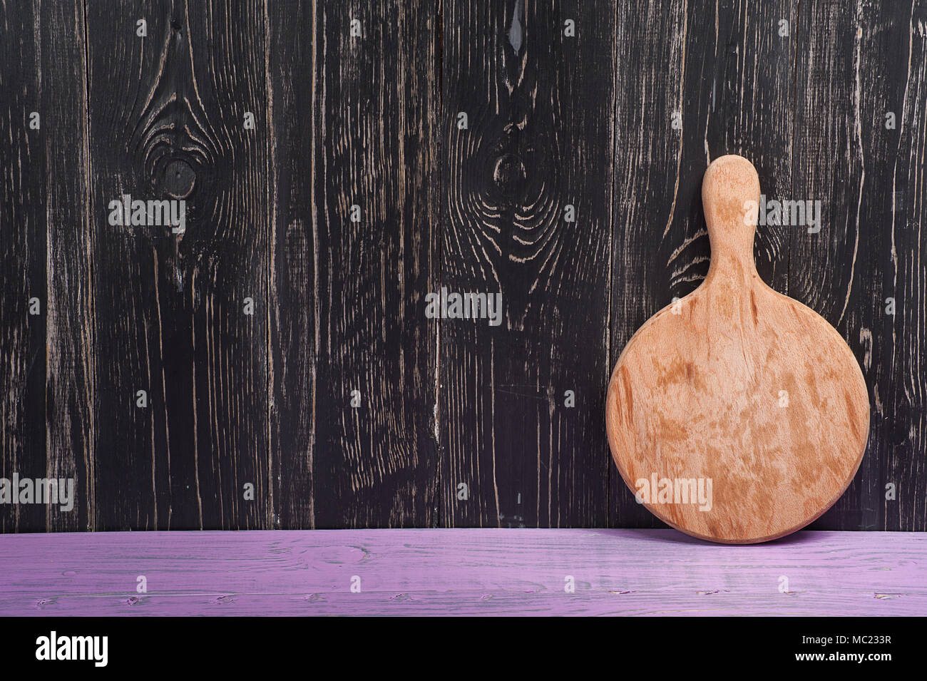 Violet cutting board hi-res stock photography and images - Alamy