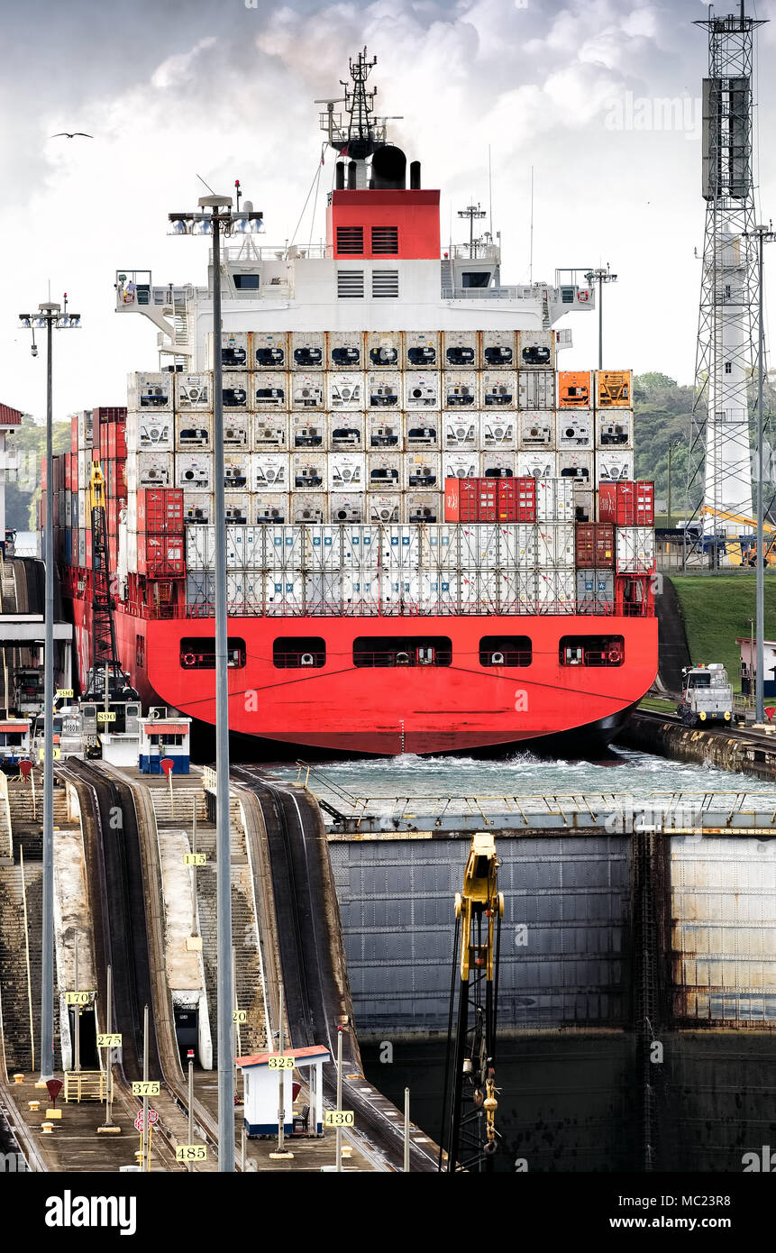 Authority maritime of panama hi-res stock photography and images - Alamy