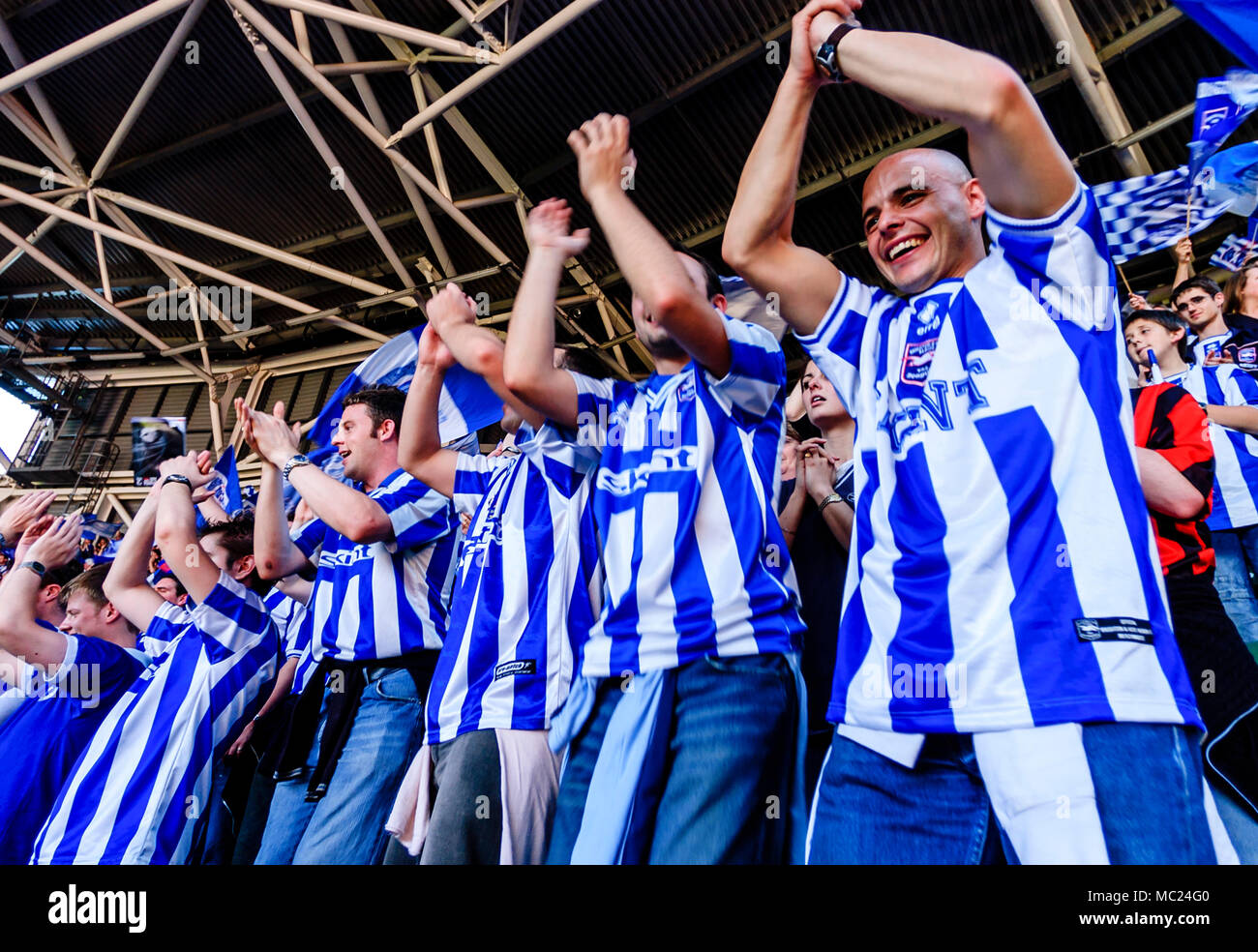 Brighton hove albion fans division hi-res stock photography and images ...