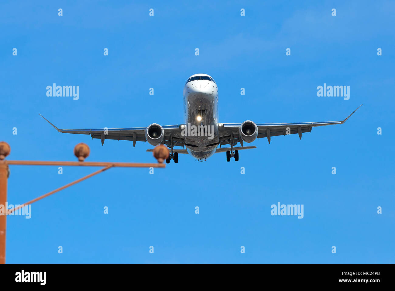 Embraer E-Jet On Final Approach To Los Angeles International Airport ...