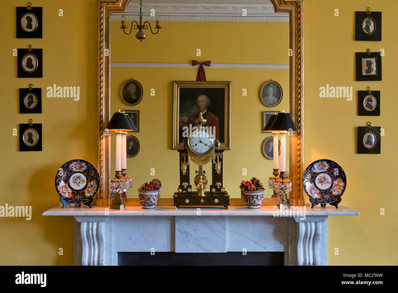 Period fireplace hi-res stock photography and images - Alamy