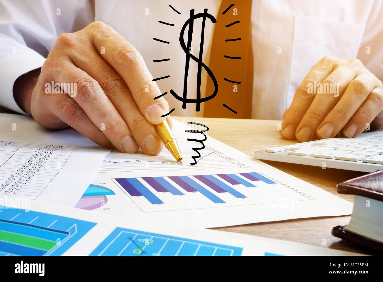 Earning profit hi-res stock photography and images - Alamy