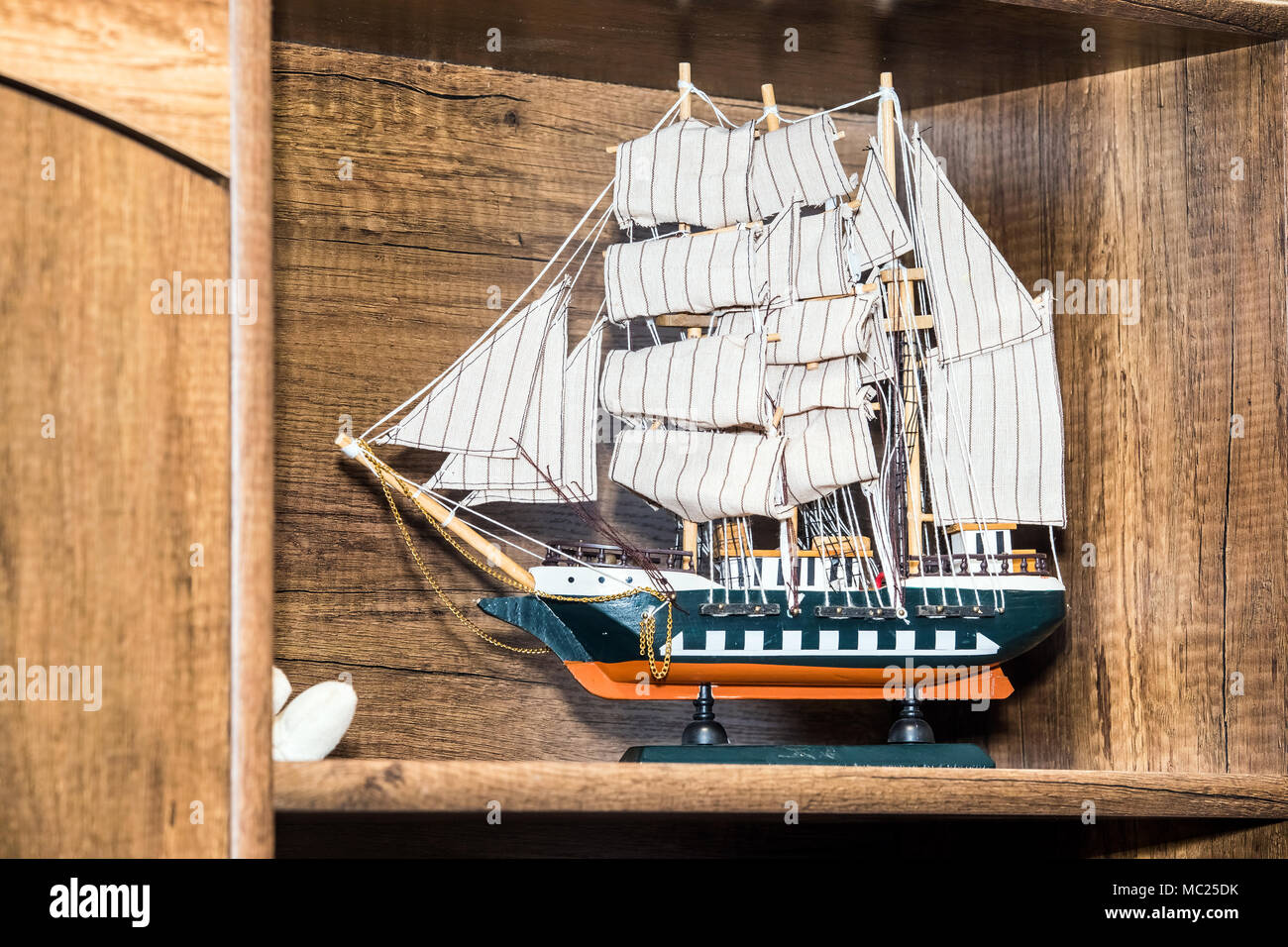 Ship model craft hi-res stock photography and images - Alamy