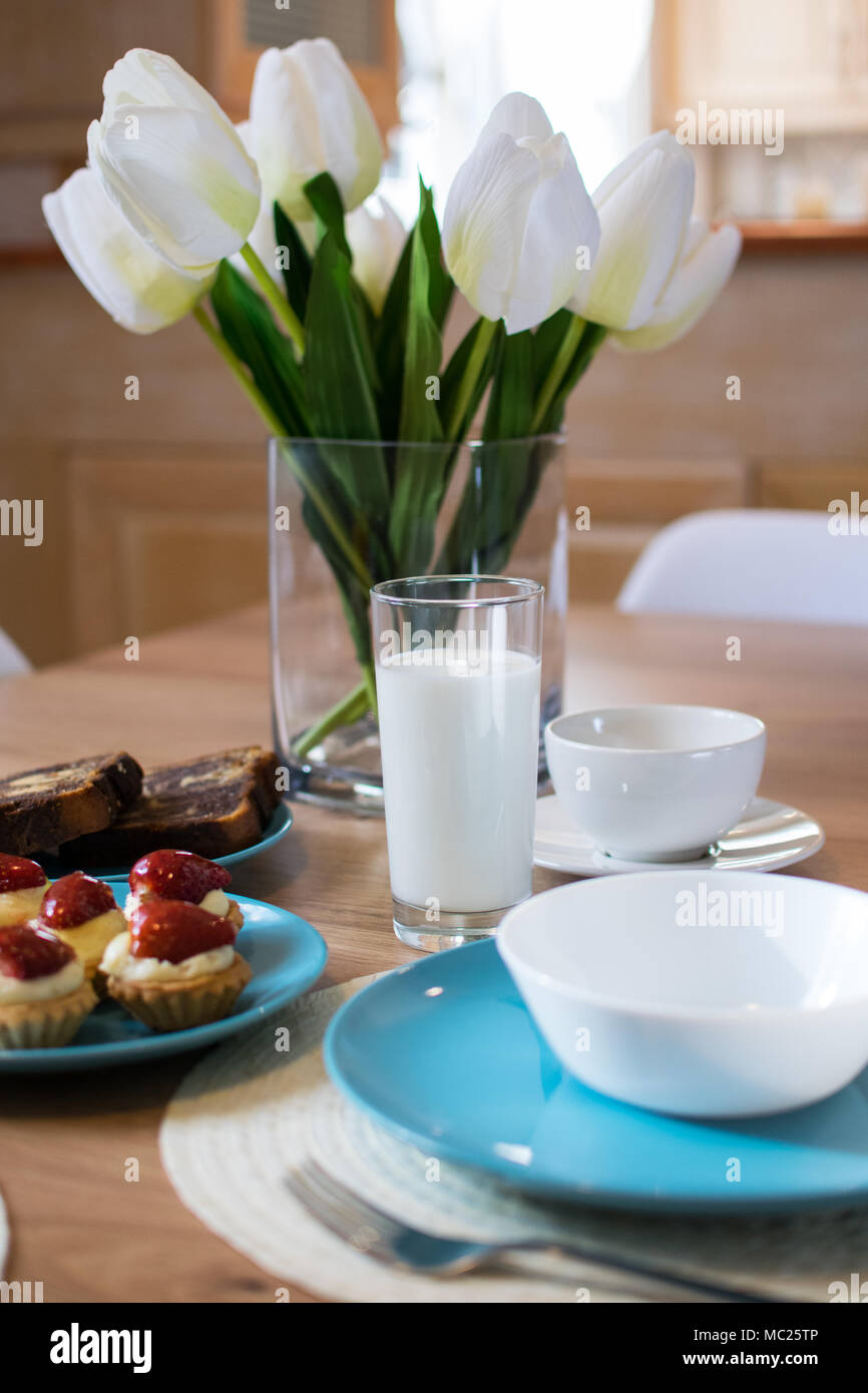 breakfast, milk, tulips Stock Photo - Alamy