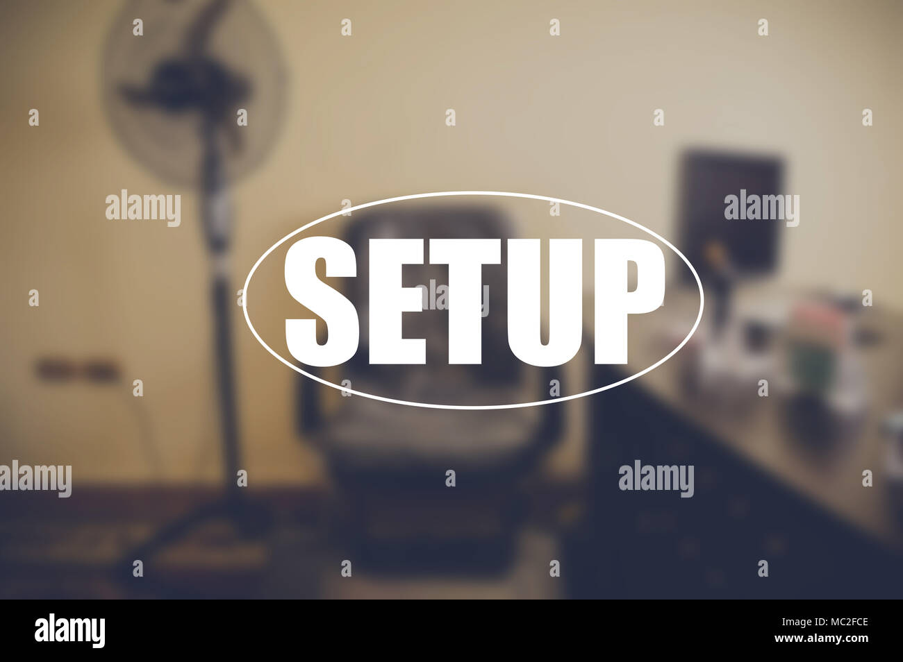 setup word with blurring background Stock Photo - Alamy