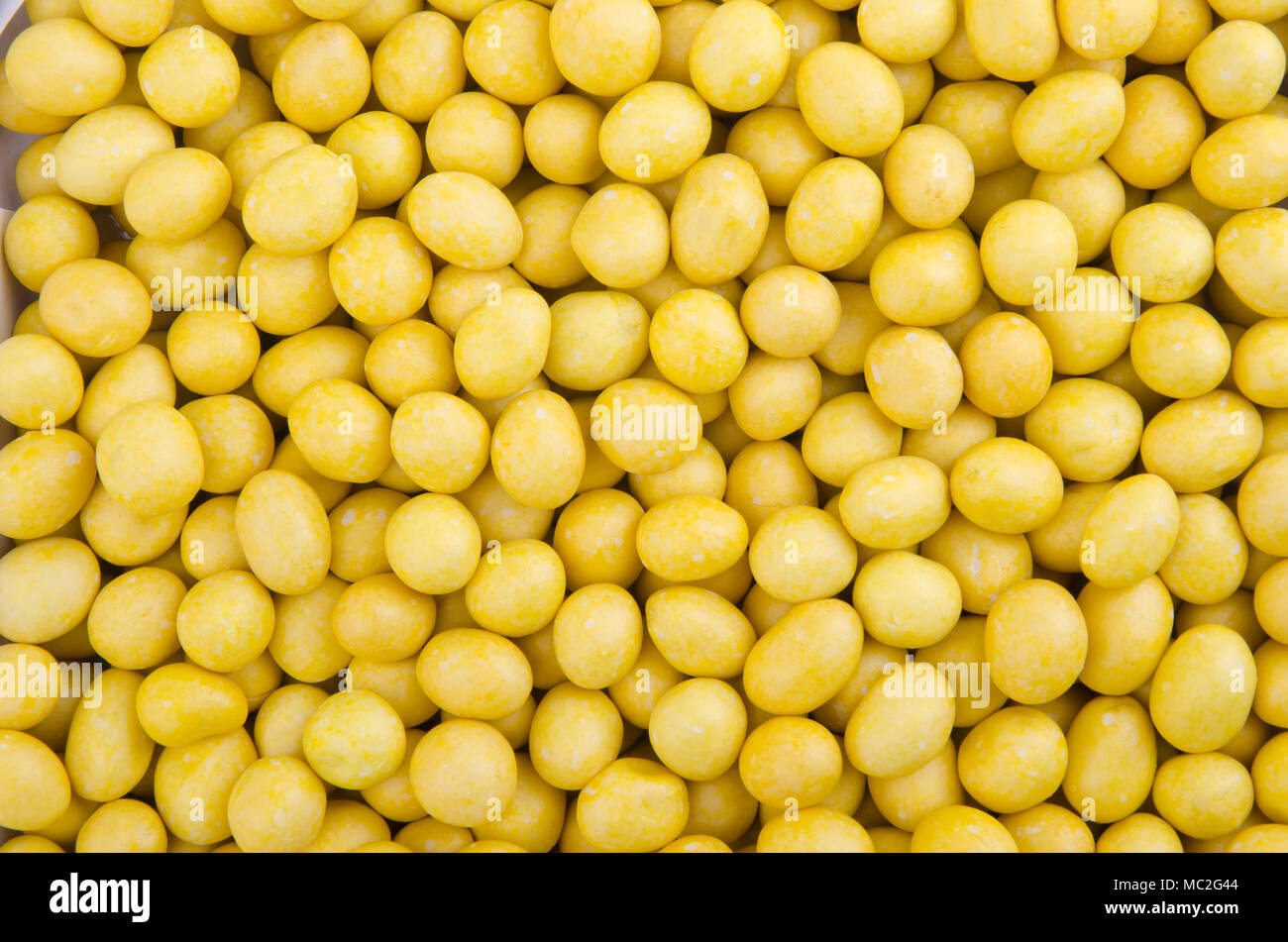 Coated Peanuts Stock Photos & Coated Peanuts Stock Images - Alamy