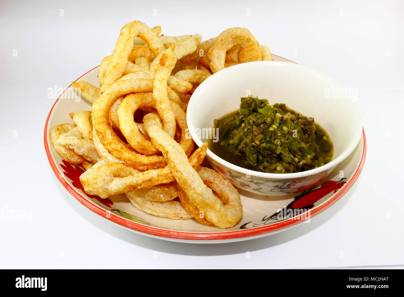 Northern Thai Green Chilli Dip and pork rind Stock Photo - Alamy