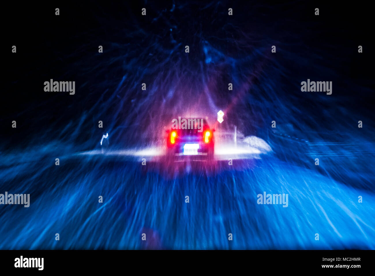 Car headlights snow hi-res stock photography and images - Alamy