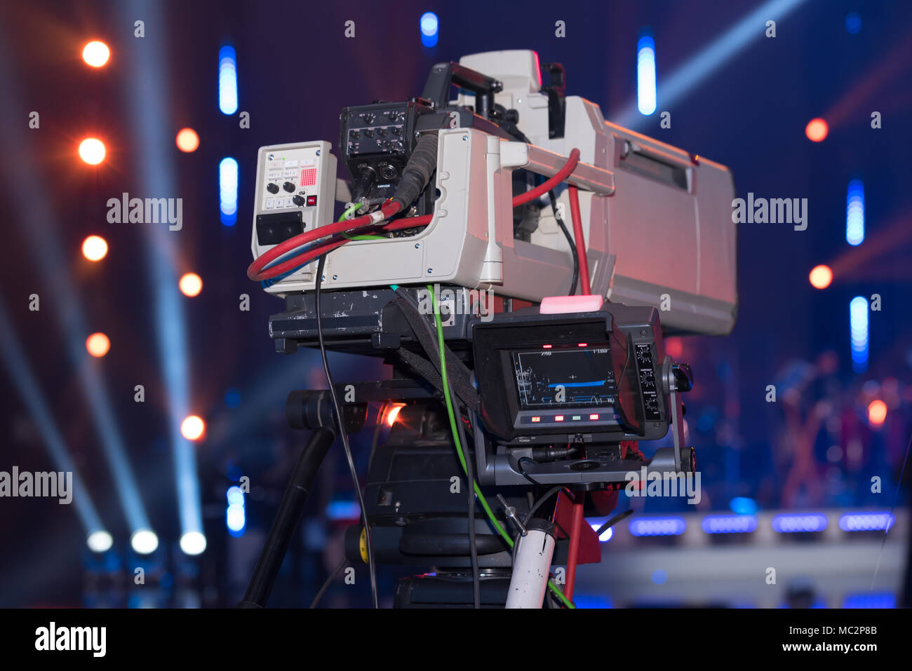 Mobile tv studio hi-res stock photography and images - Alamy