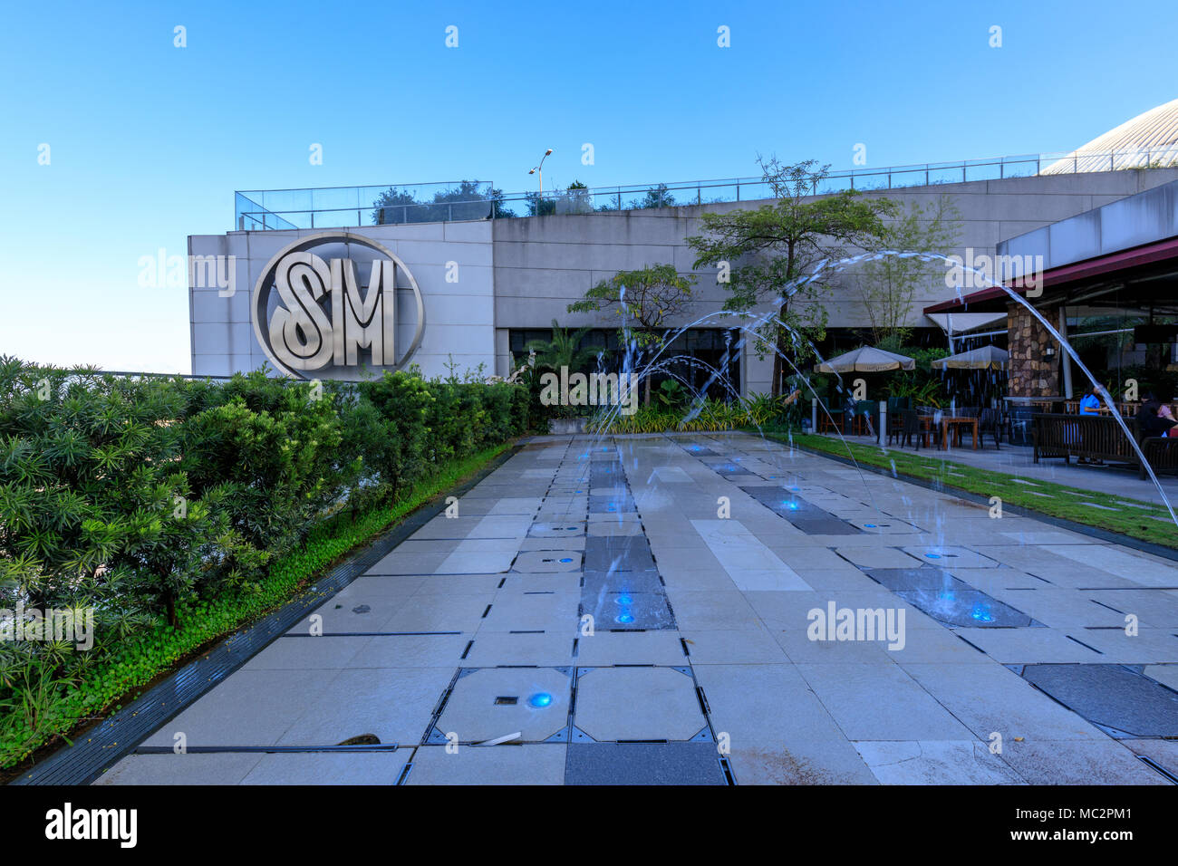 Sm aura manila hi-res stock photography and images - Alamy