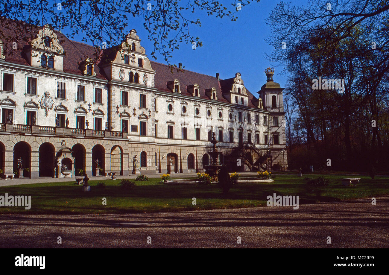 Emmeram castle hi-res stock photography and images - Alamy