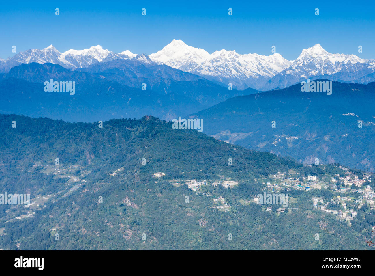Kangchenjunga view from the Hanuman Tok viewpoint in Gangtok, Sikkim ...