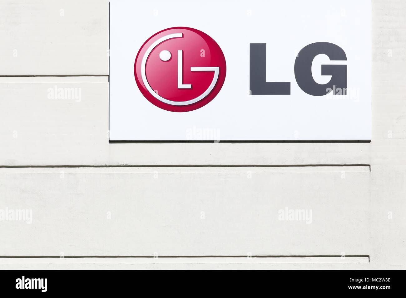 Lucky goldstar logo hi-res stock photography and images - Alamy