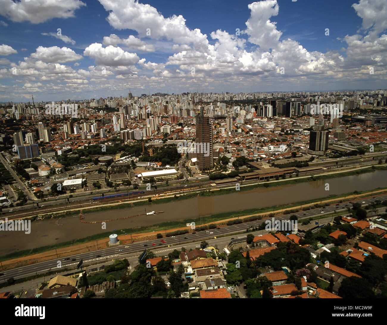 Building Editora Abril, Rio Pinheiros, United Nations Avenue, Sao Paulo ...