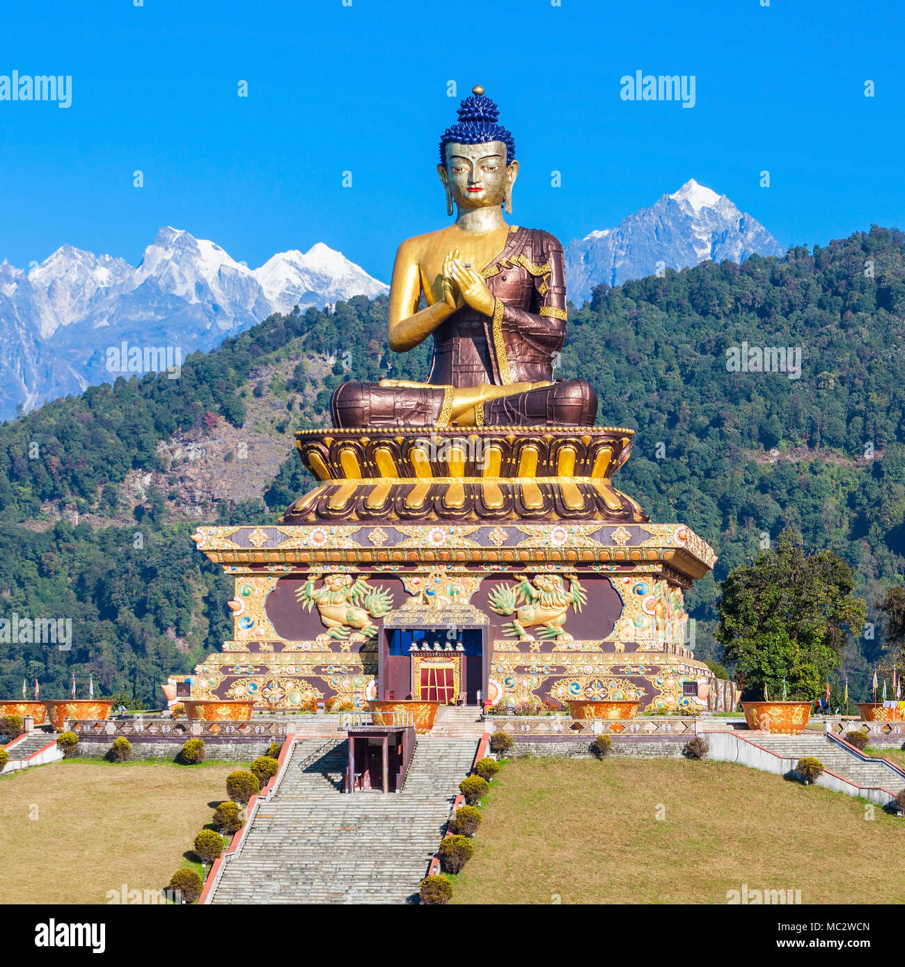 Gautama Buddha statue in the Buddha Park of Ravangla in South Sikkim ...