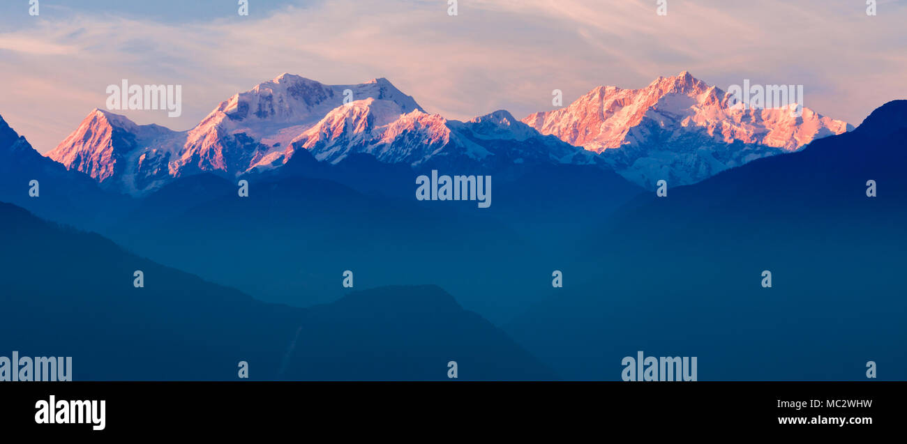 Sunrise point darjeeling hi-res stock photography and images - Alamy