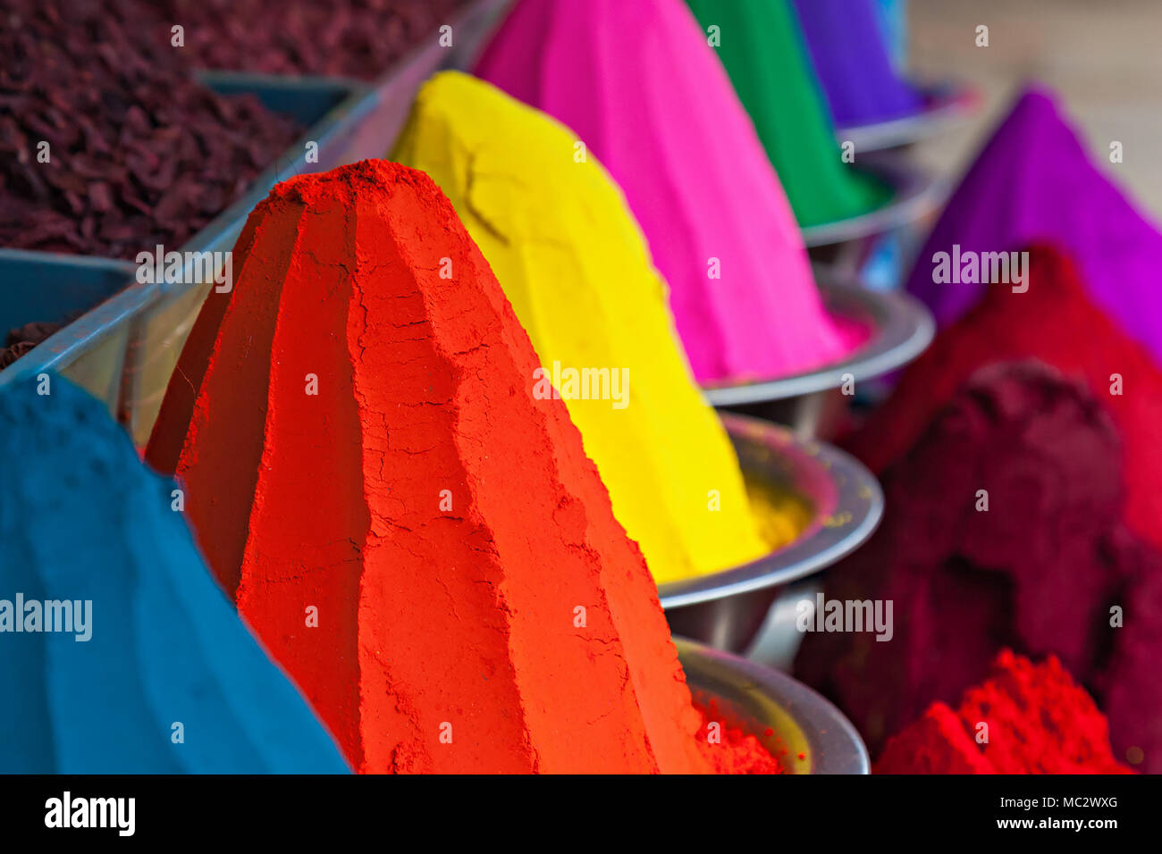 Color powder on the indian market, India Stock Photo - Alamy