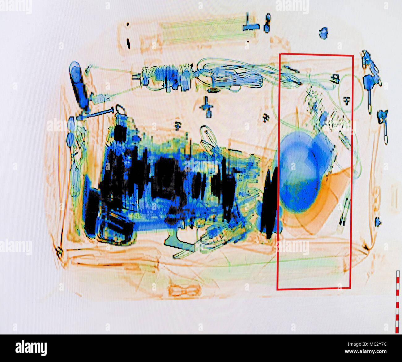 X ray of objects inside luggage hi-res stock photography and images - Alamy