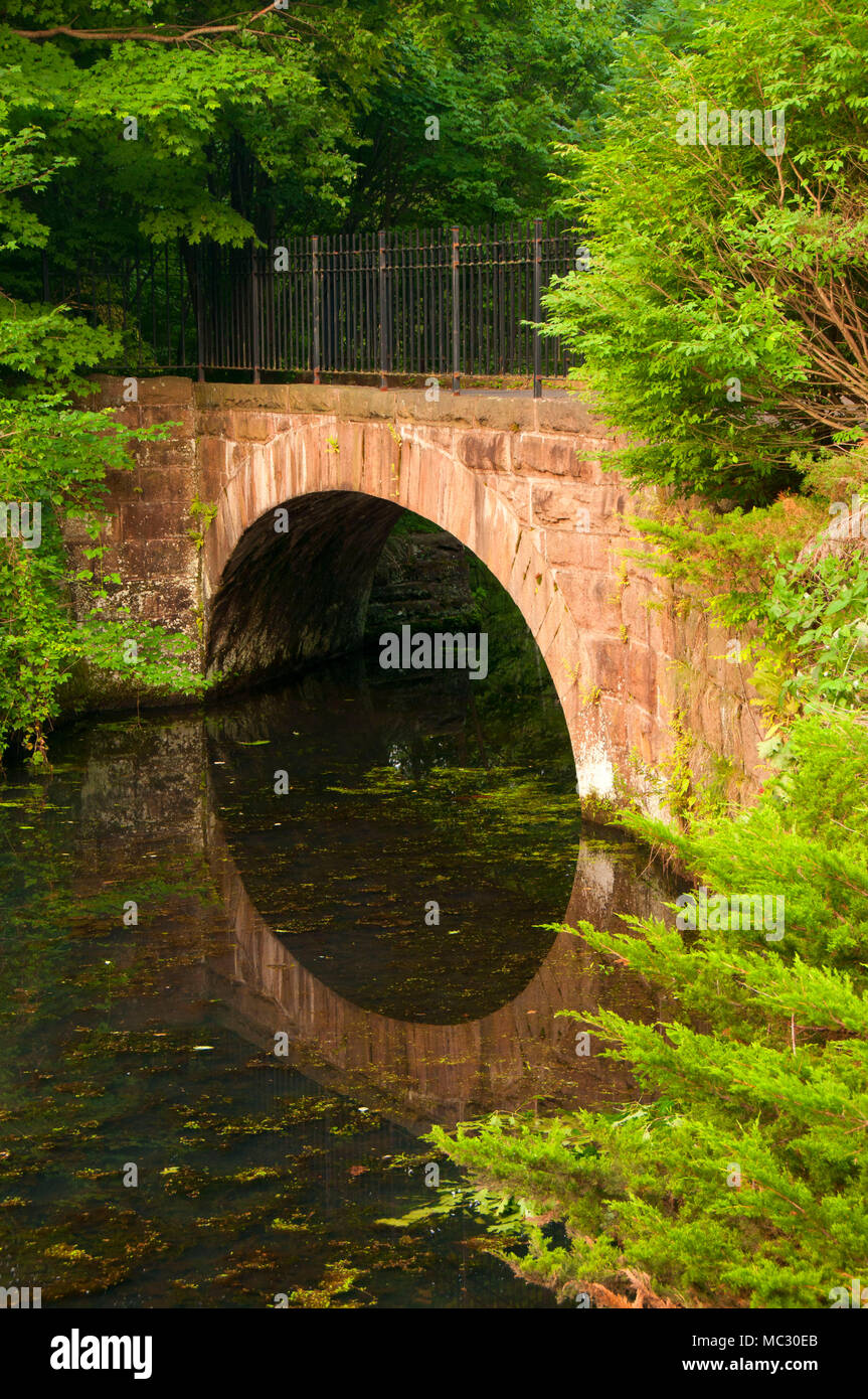 12 arch bridge hi-res stock photography and images - Alamy