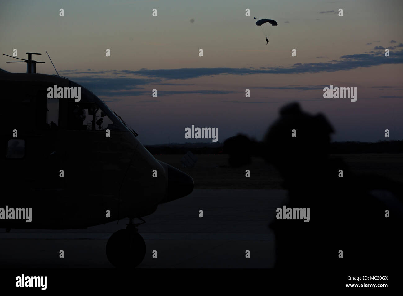 U.S. Marines and Sailors with Charlie Company, 2d Reconnaissance ...