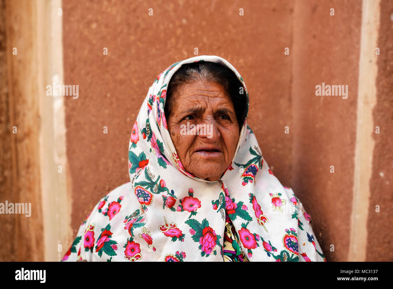 Elderly muslim hijab woman hi-res stock photography and images - Alamy