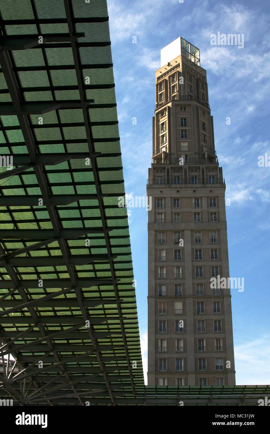 Amiens, Tour Perret Stock Photo - Alamy