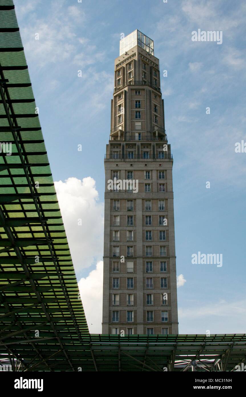 Amiens, Tour Perret Stock Photo - Alamy
