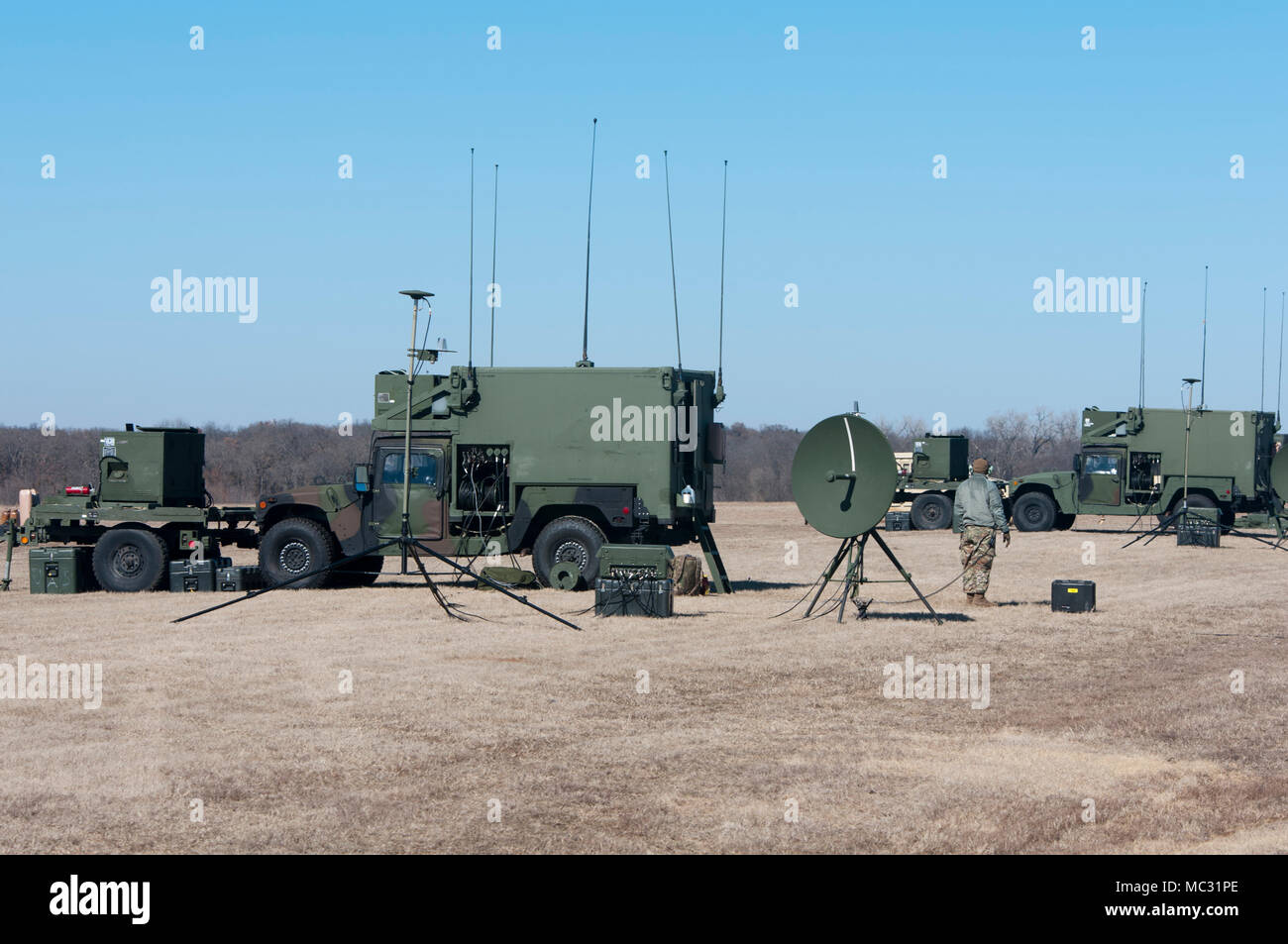Members of Det. 1, Delta Company, 545th Brigade Engineer Battalion ...