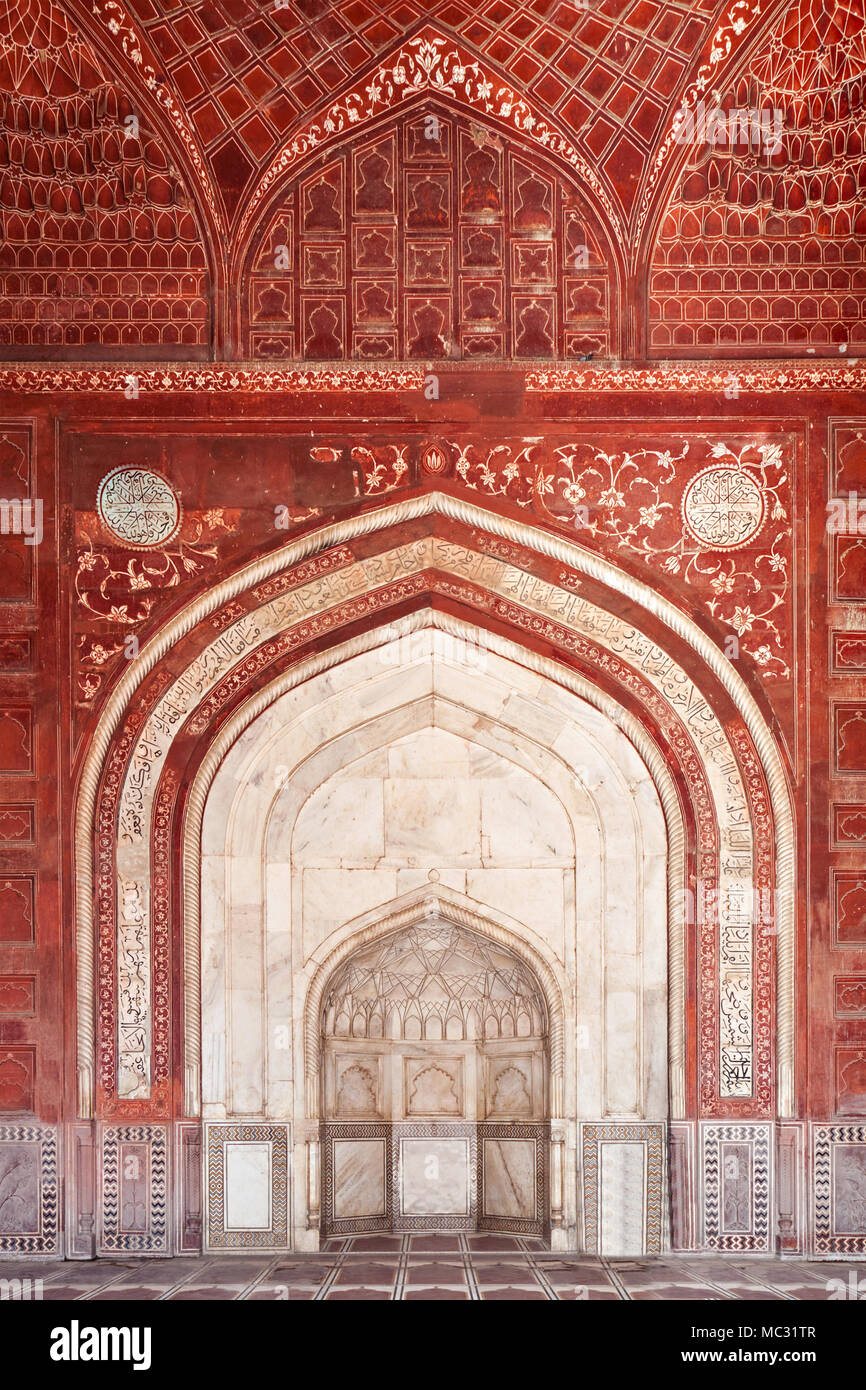 Taj mahal painting hi-res stock photography and images - Alamy
