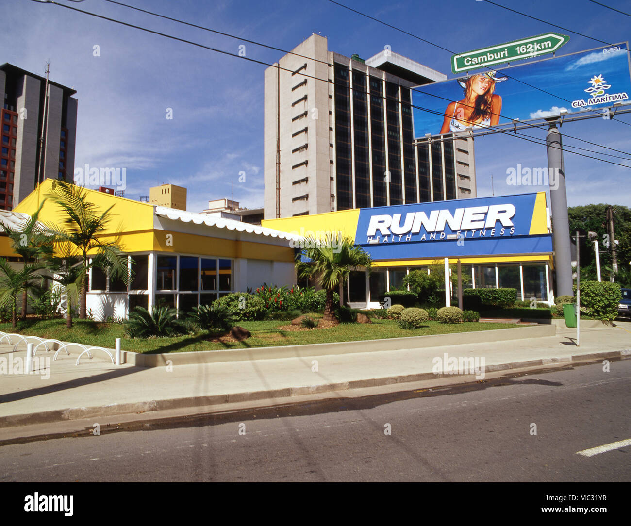 Academy, Runner, Health, fitness, Juscelino Kubitschek Avenue, Sao ...