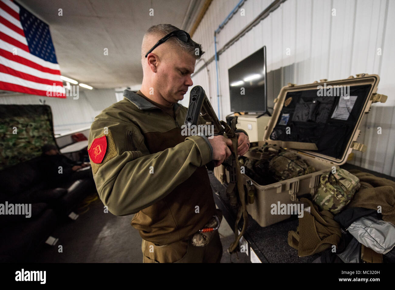 One of the ways Homeland Security Investigations Security Response Team ...