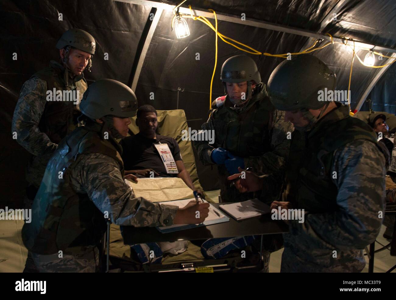 En route patient staging system hi-res stock photography and images - Alamy