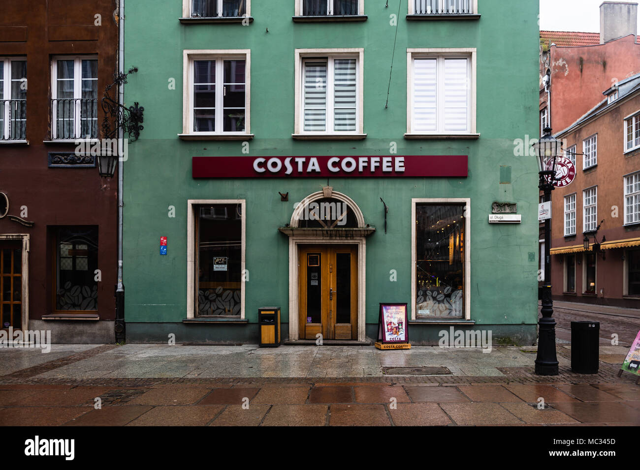 Costa coffee shop exterior hi-res stock photography and images - Alamy