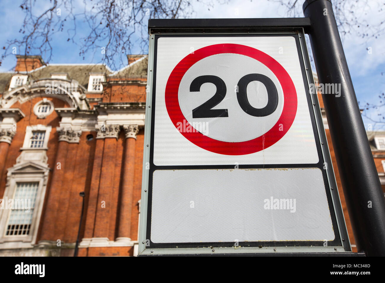 A 20mph sign in London, UK Stock Photo - Alamy