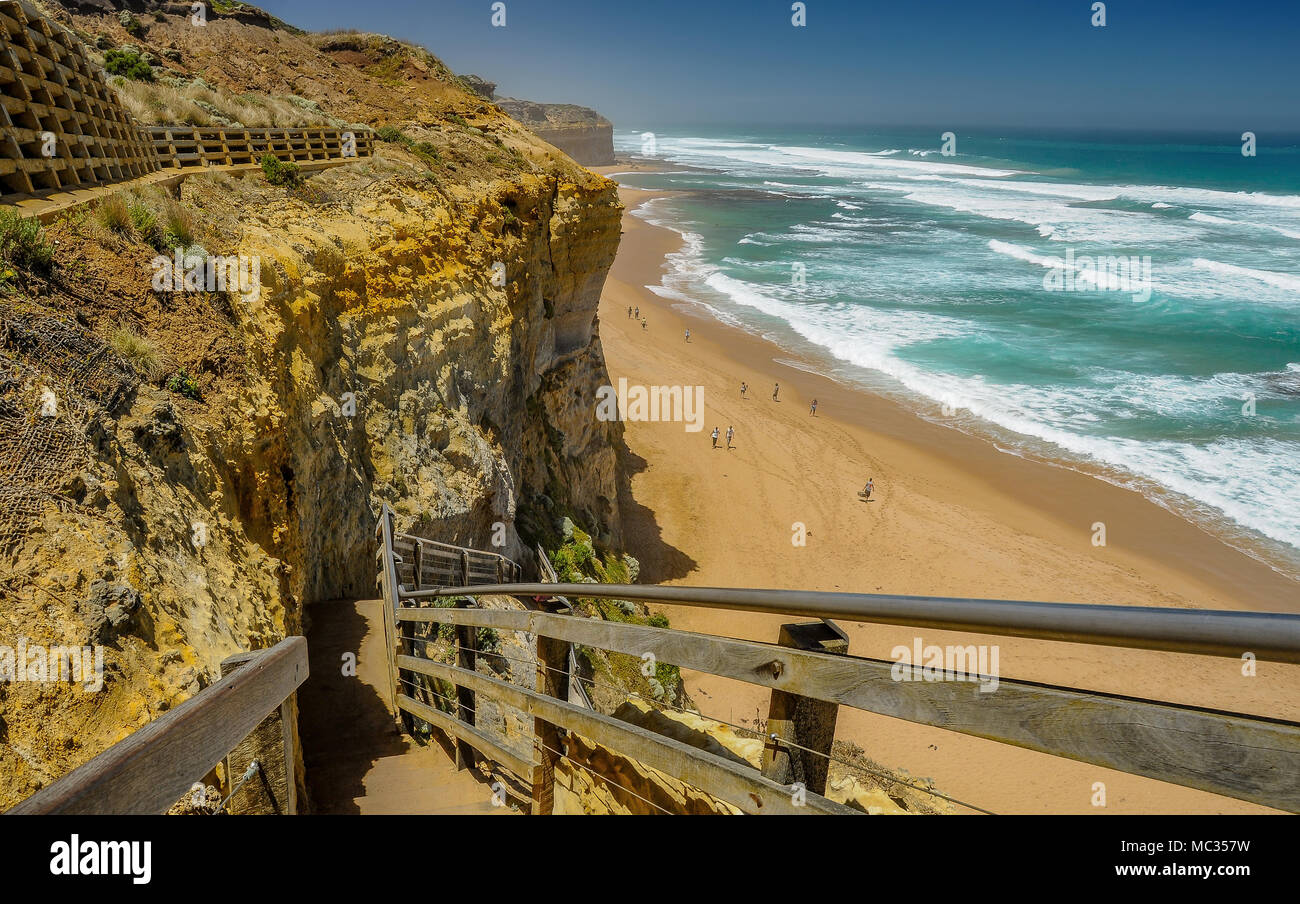 Descent of the stairs to the beach to the Pacific ocean near the 12 ...