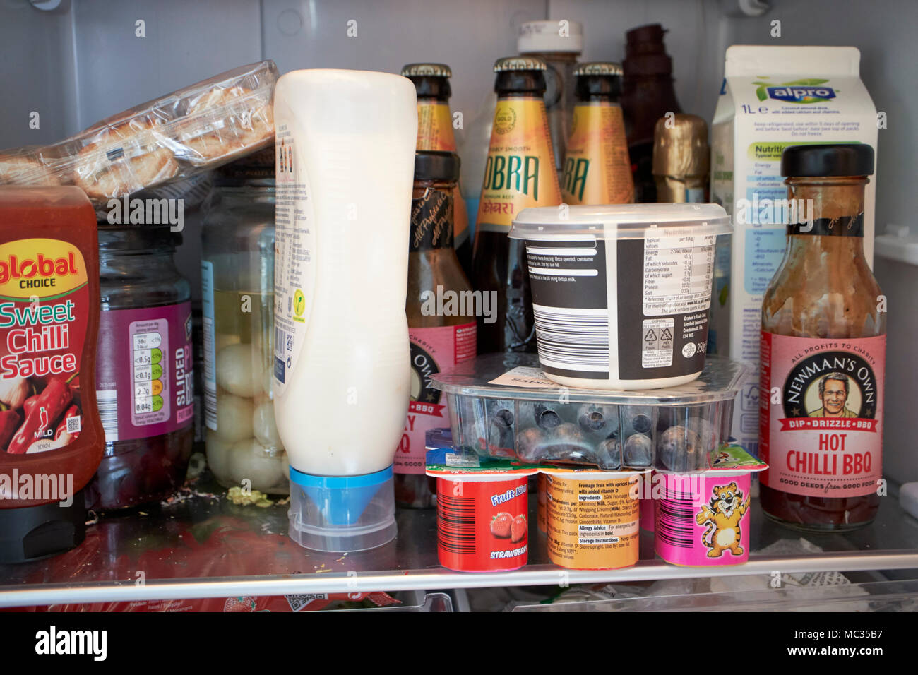 Packed fridge hi-res stock photography and images - Alamy