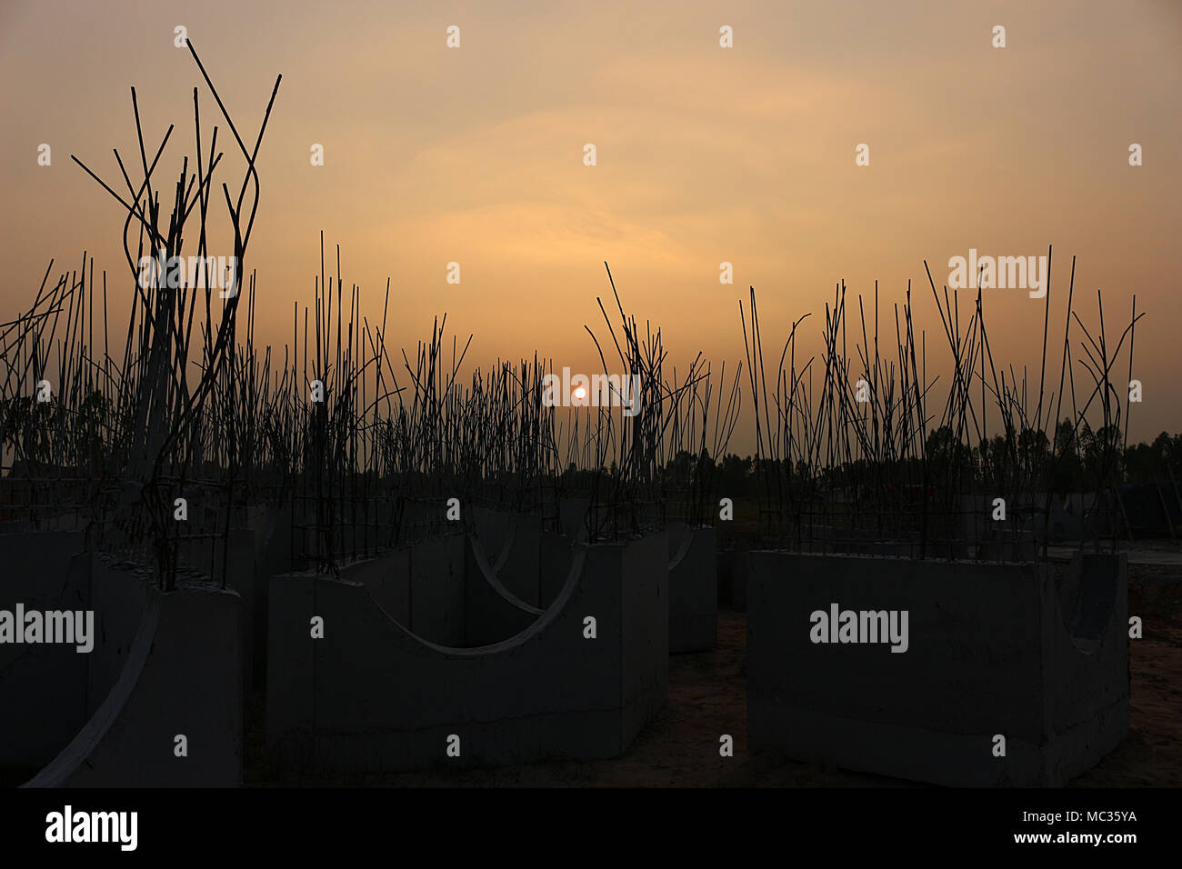 Falling behind hi-res stock photography and images - Alamy