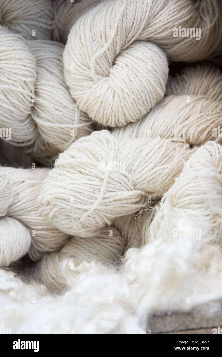 Spun fibers hi-res stock photography and images - Alamy