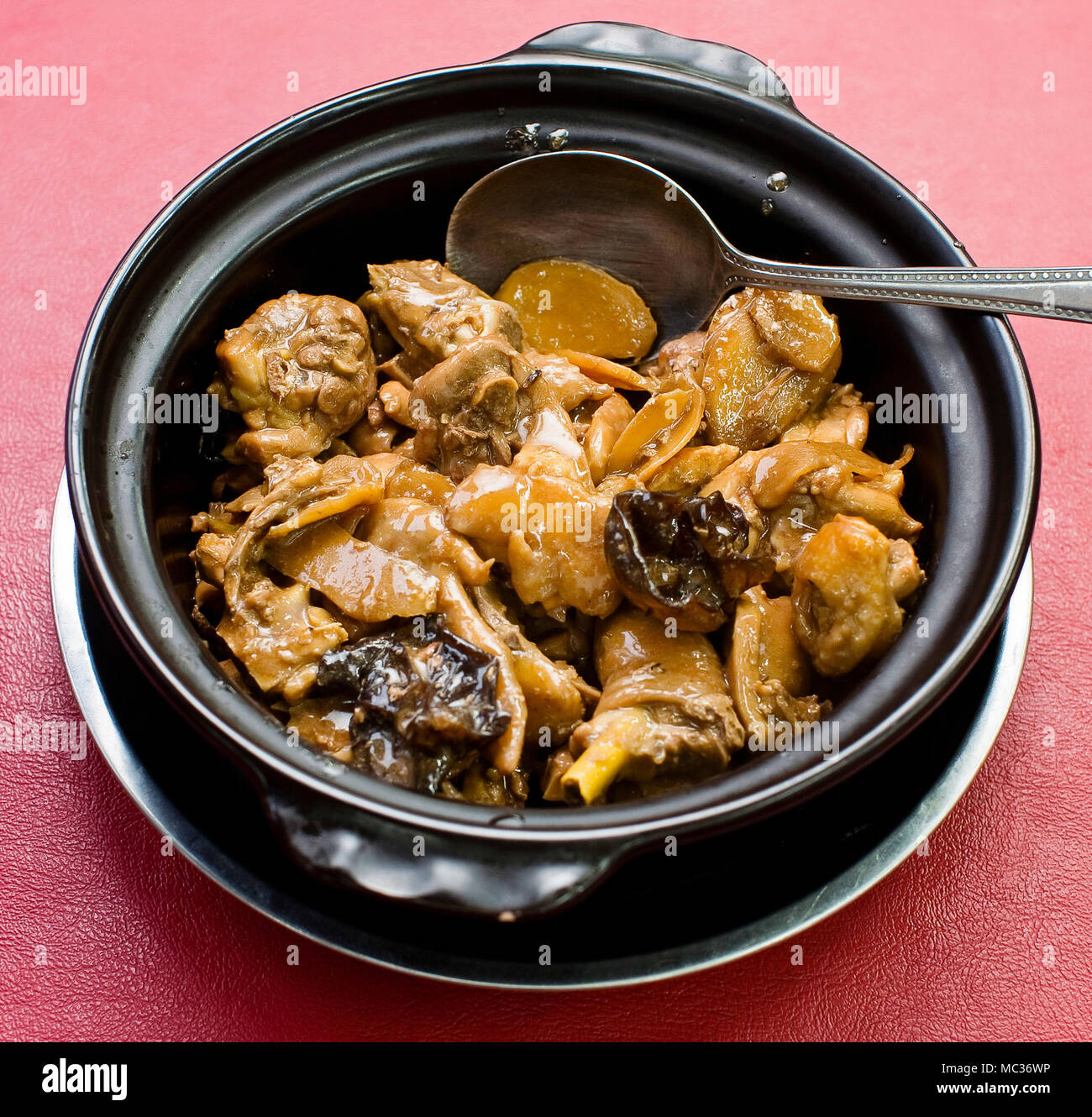 Chinese claypot hi-res stock photography and images - Alamy