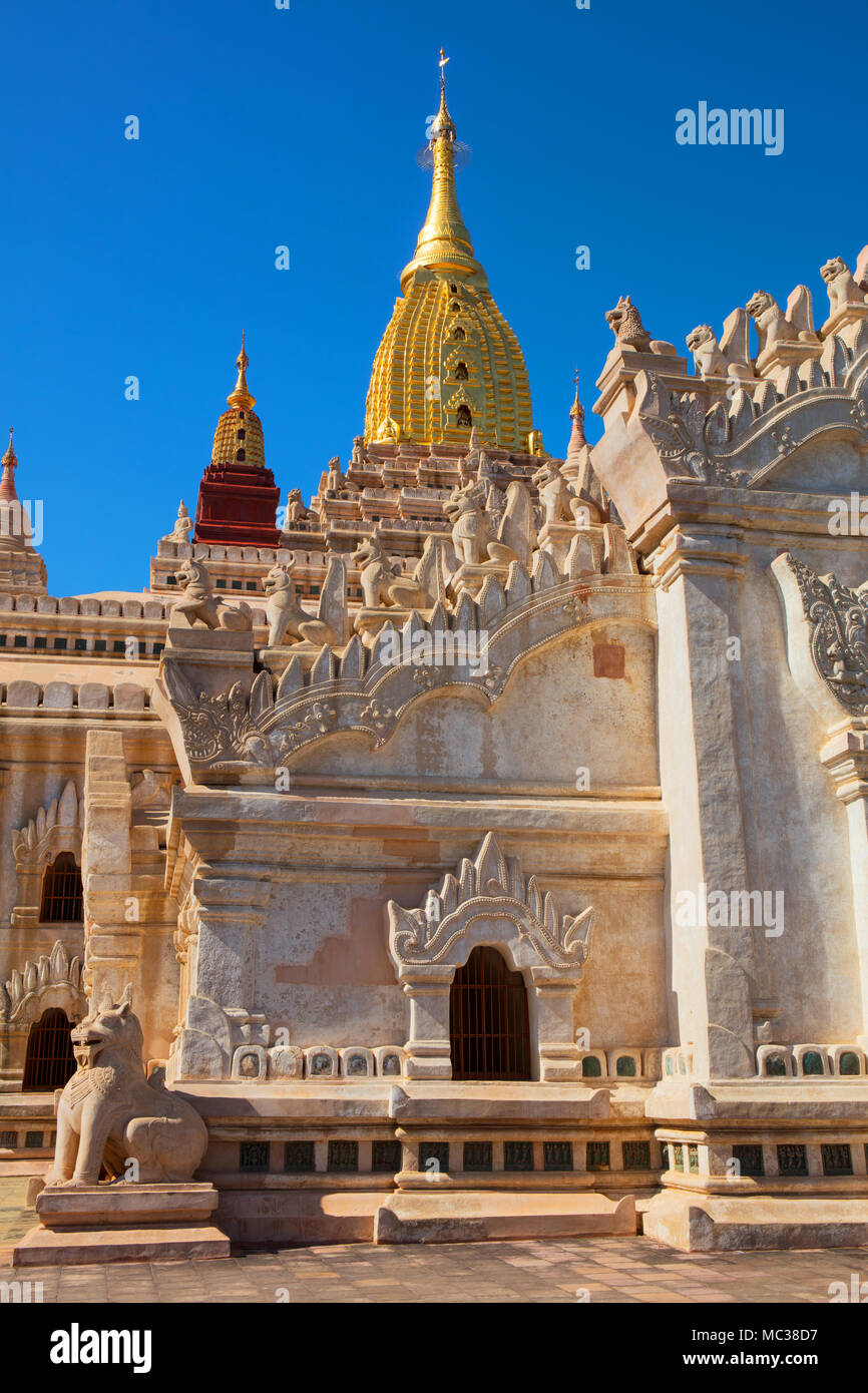 Burmese temple architecture hi-res stock photography and images - Alamy
