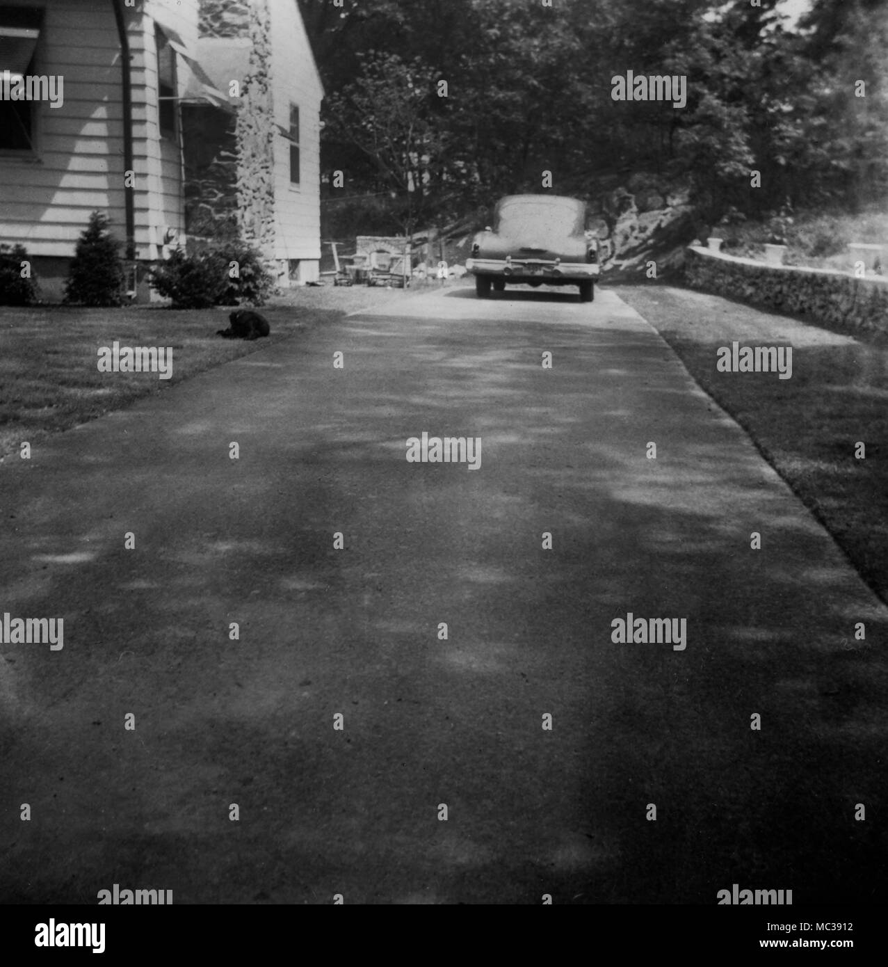 Classic driveway Black and White Stock Photos & Images - Alamy