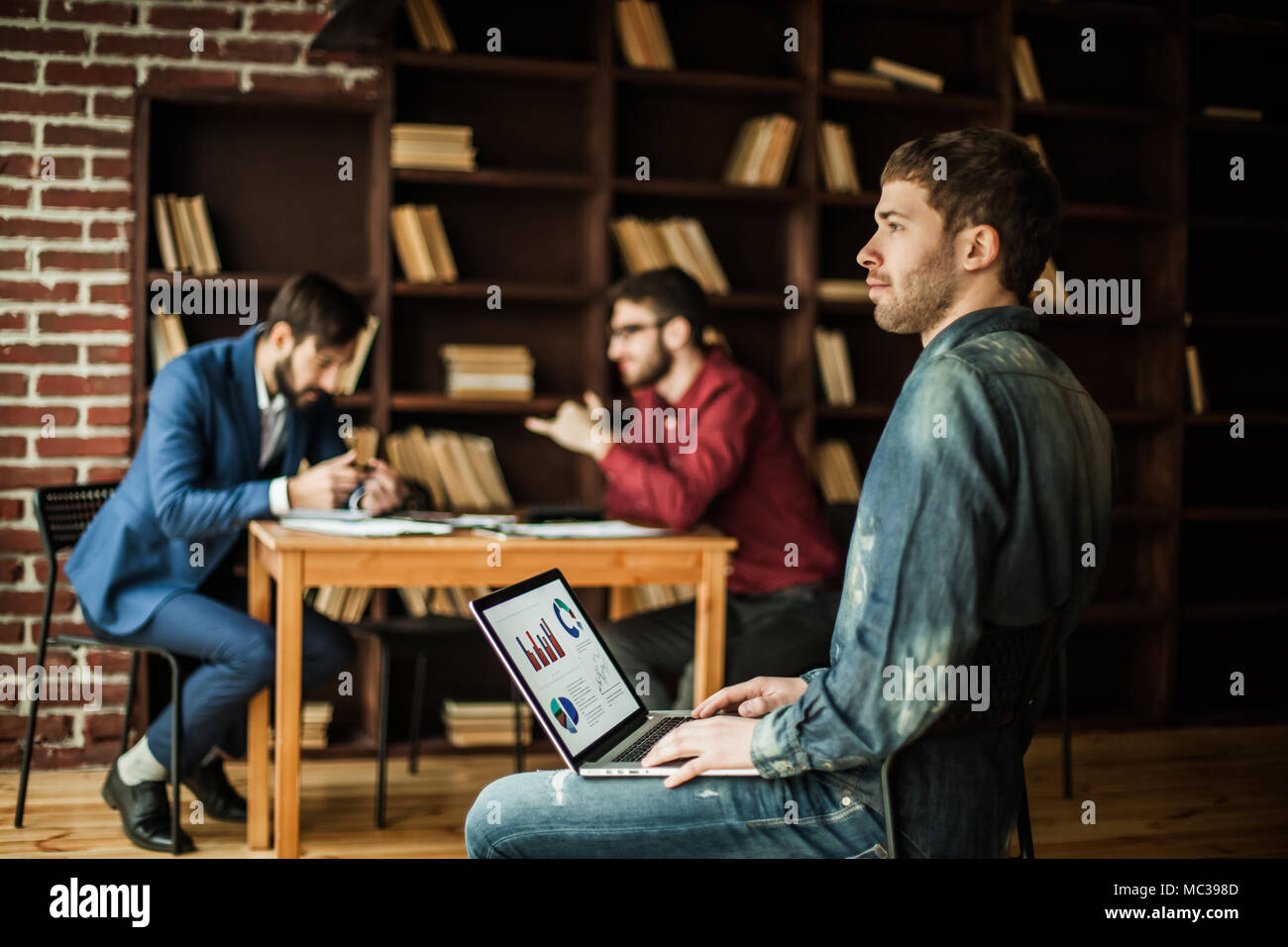 Sales team hi-res stock photography and images - Alamy