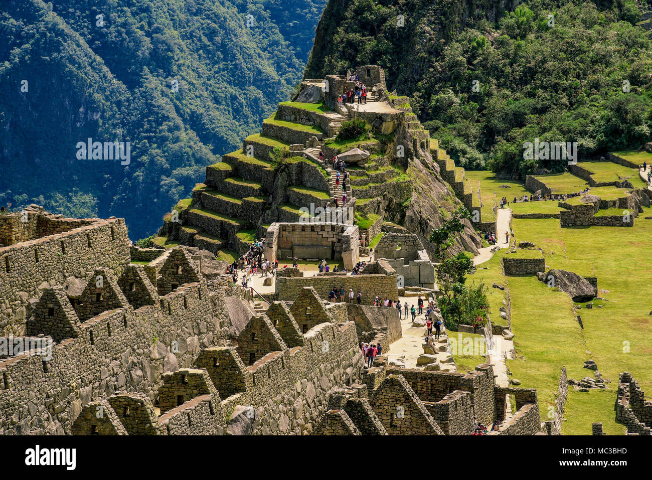 Landscape view machu picchu peru hi-res stock photography and images ...