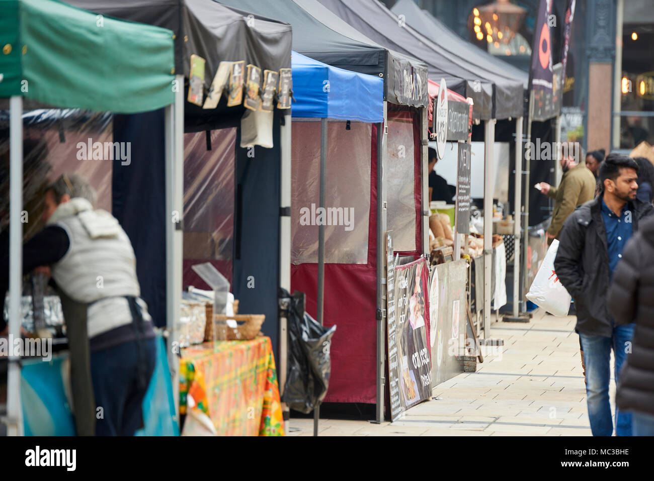 Merchant stalls hi-res stock photography and images - Alamy