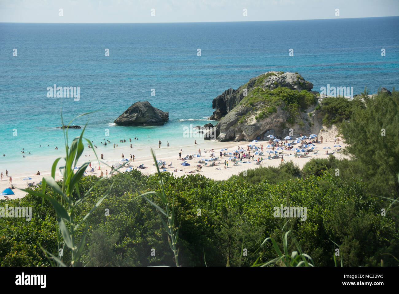 Tropical beachgoers hi-res stock photography and images - Alamy
