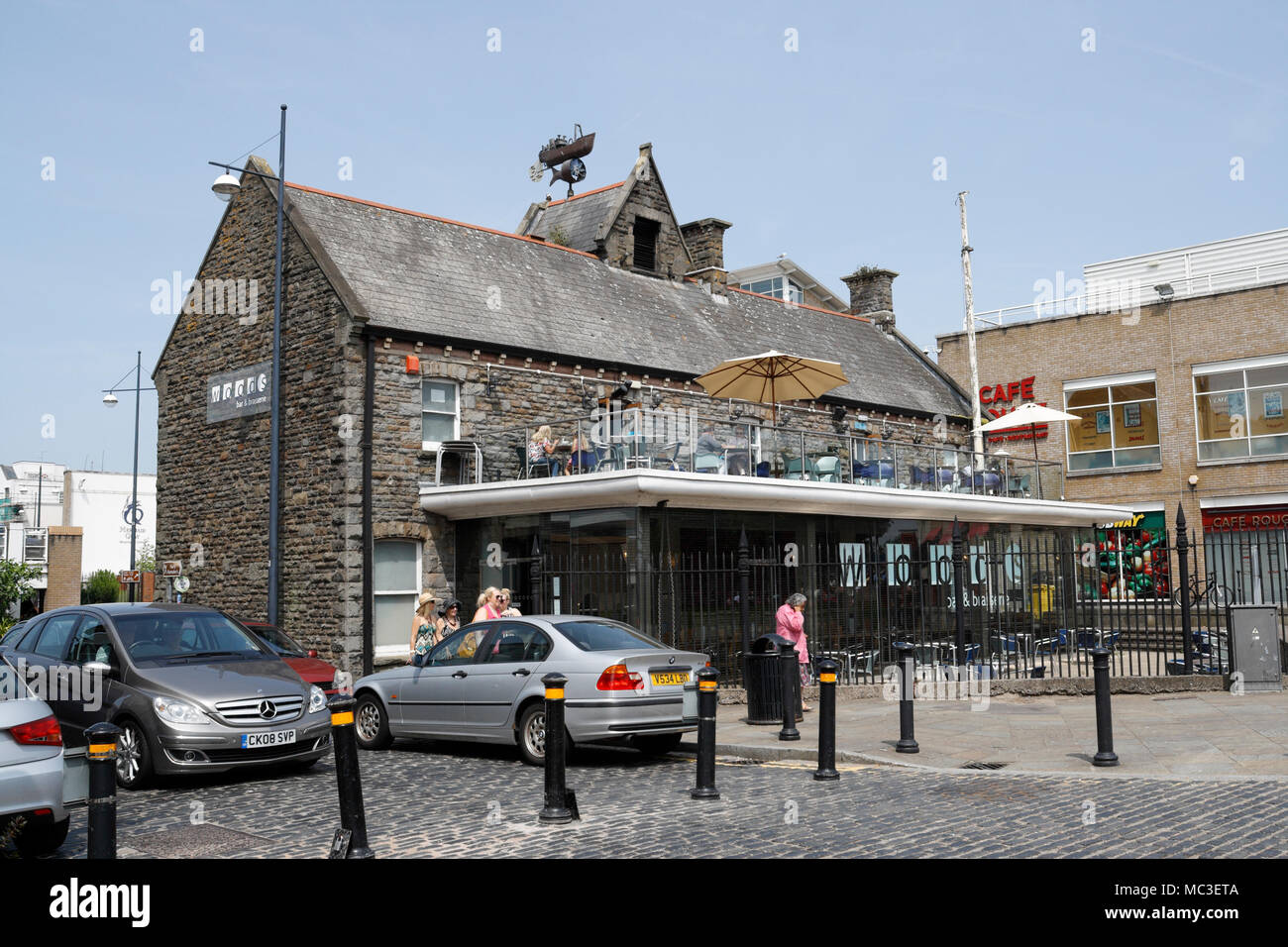 Restaurant cardiff bay hi-res stock photography and images - Alamy