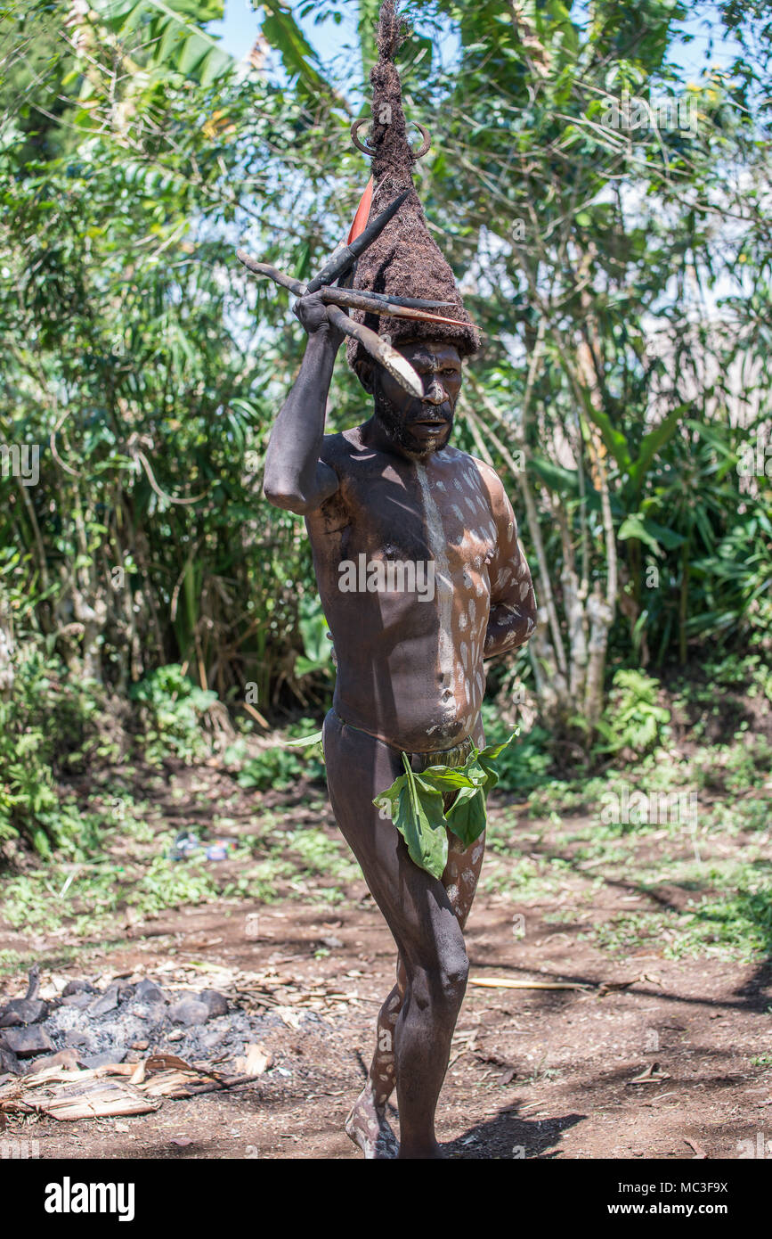A man performing as a Nokondi half man, Goroka area, Eastern Higlands ...